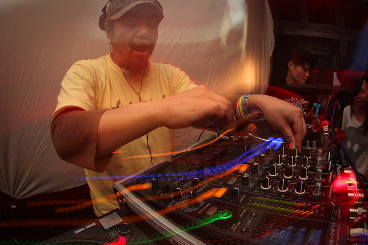 TSUTCHIEから寄せられたメッセージ｜Kaztake-42-music – A hundred birds / SUIKA / D.I.T.A.